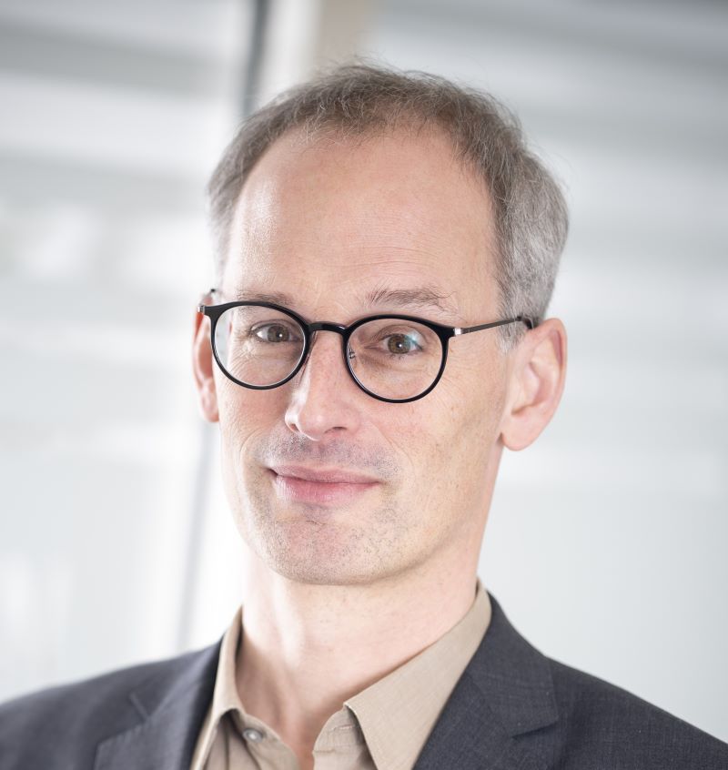 Industrial decarbonisation in a fragmented world: an effective carbon ...